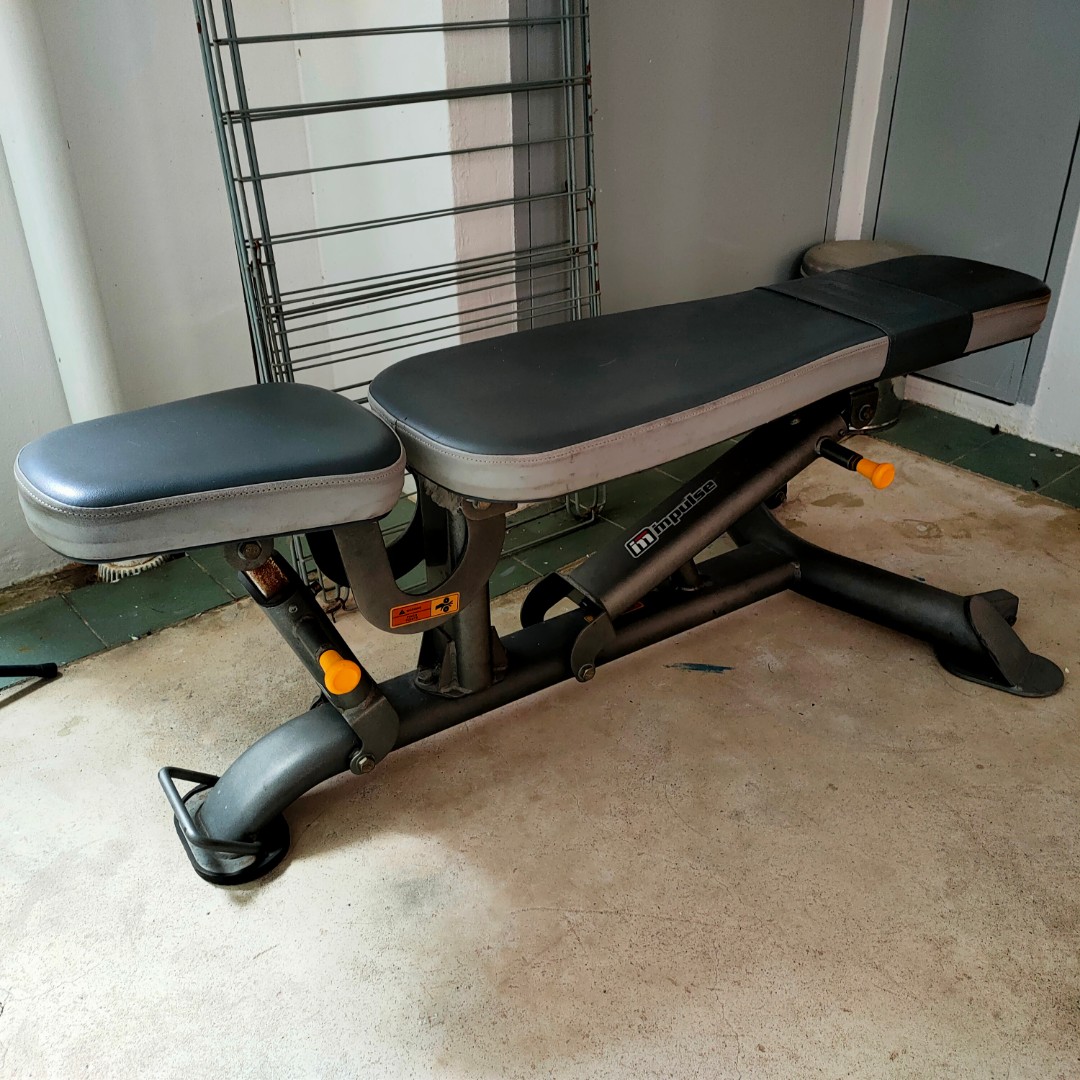Impulse bench, Sports Equipment, Exercise & Fitness, Weights ...