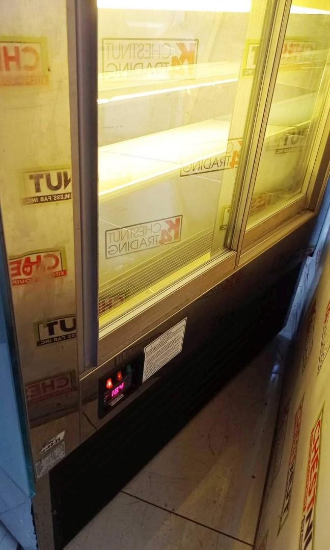 Kinco Cake Display Showcase Chiller, TV & Home Appliances, Kitchen ...