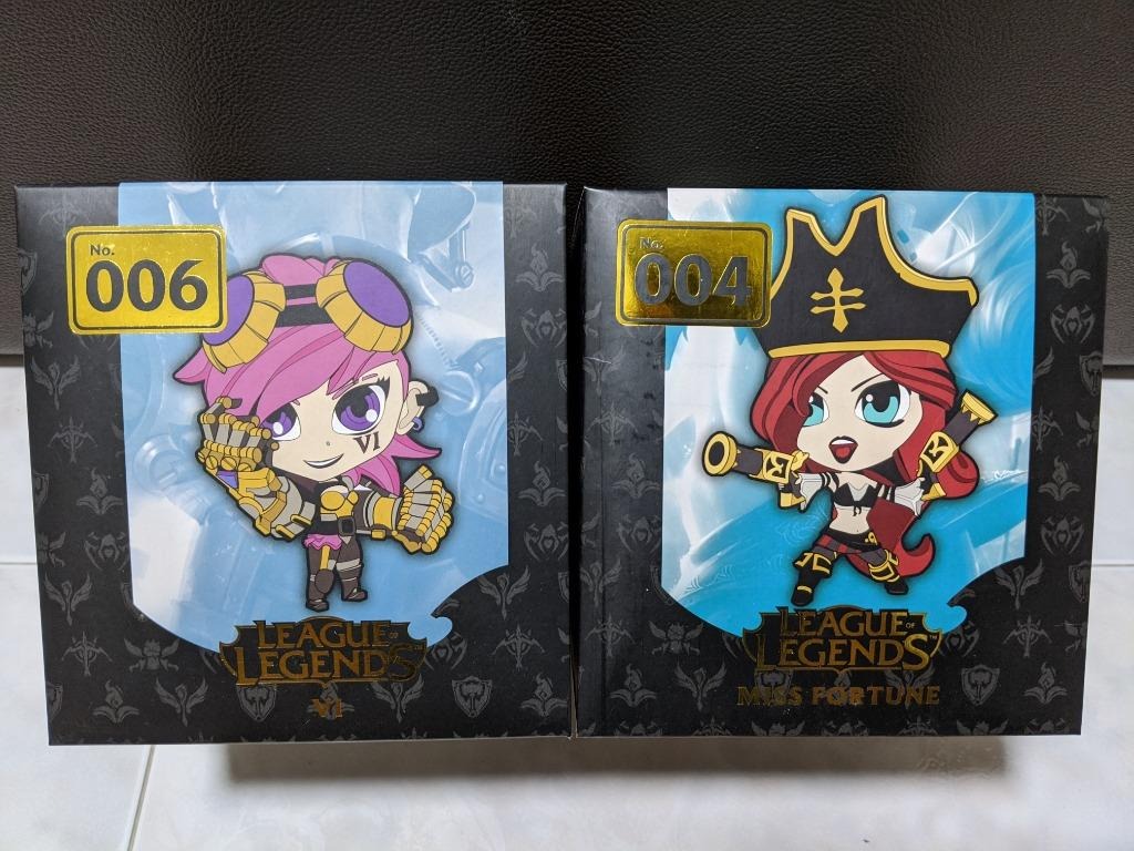 League of Legends (LoL) Figurines (VI & Miss fortune) (Loot Gaming ...