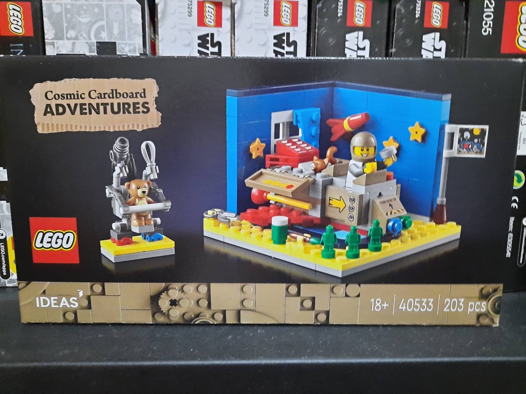 Lego Ideas Cosmic Cardboard Adventure (40533), Hobbies & Toys, Toys ...