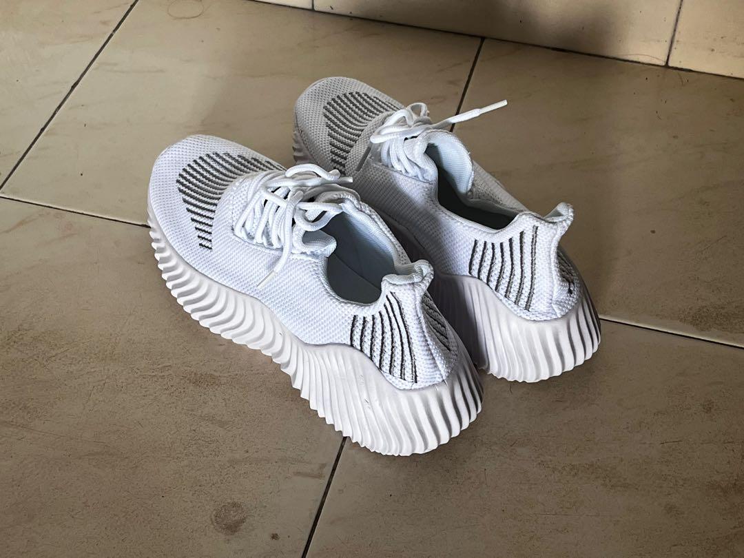 MLO Shoes, Men's Fashion, Footwear, Sneakers on Carousell