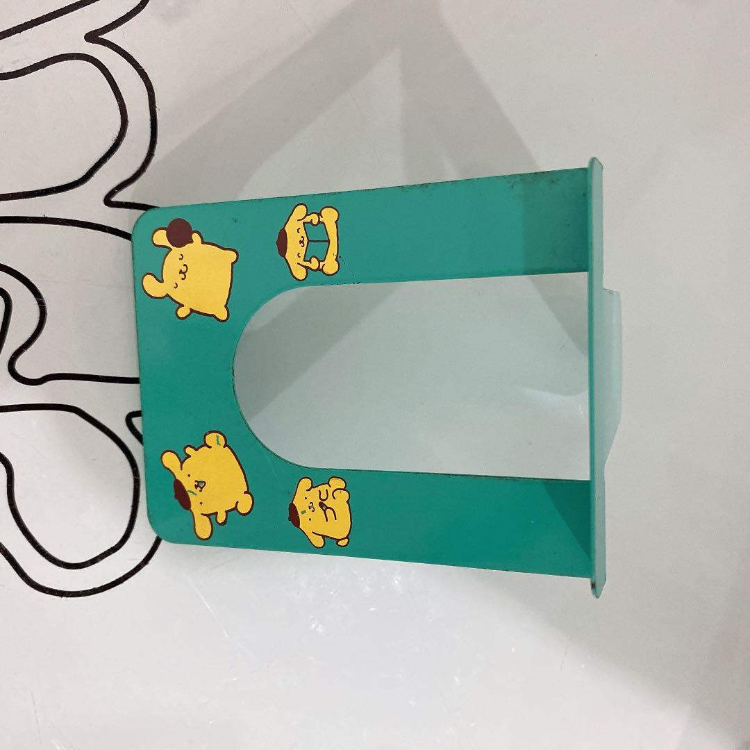 正品sanrio hello kitty 家族 putin 布丁狗 鐵製書架, 家具及居家用品, 戶外家具在旋轉拍賣