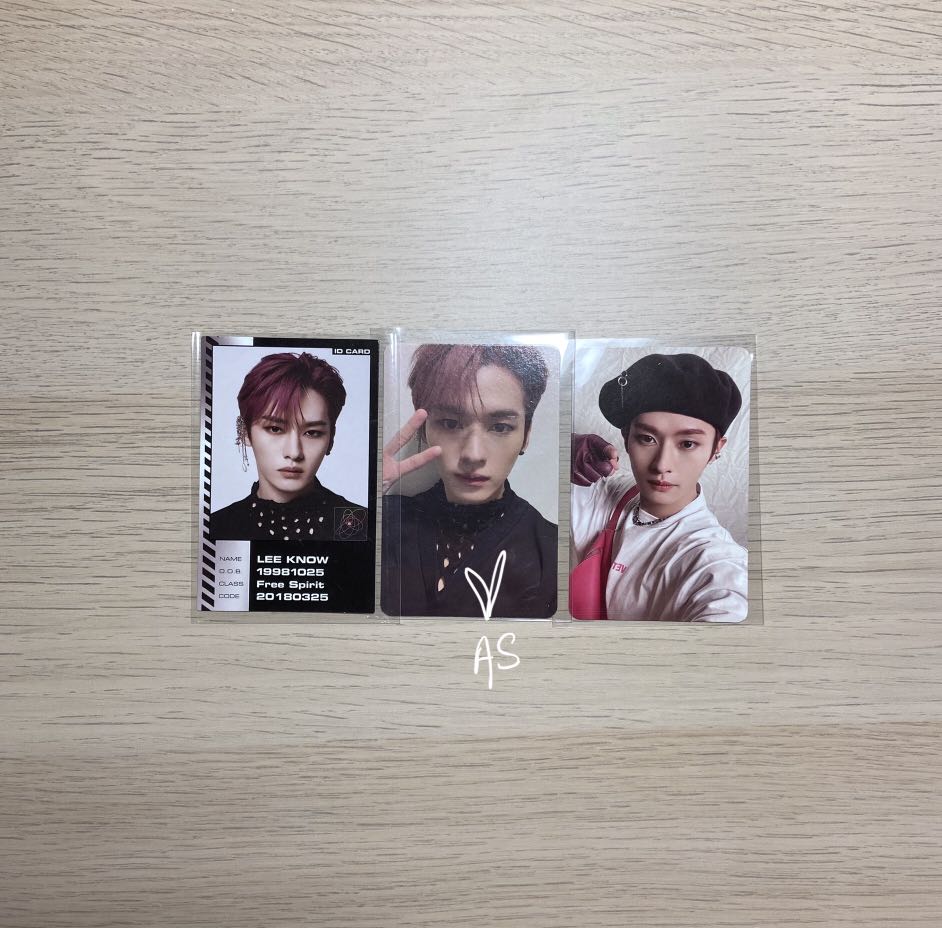 STRAY KIDS Lee Know Photocard, Hobbies & Toys, Collectibles ...