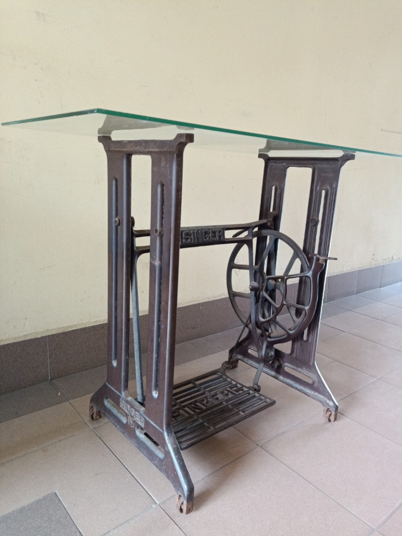 Vintage Singer sewing legs table, Hobbies & Toys, Memorabilia ...