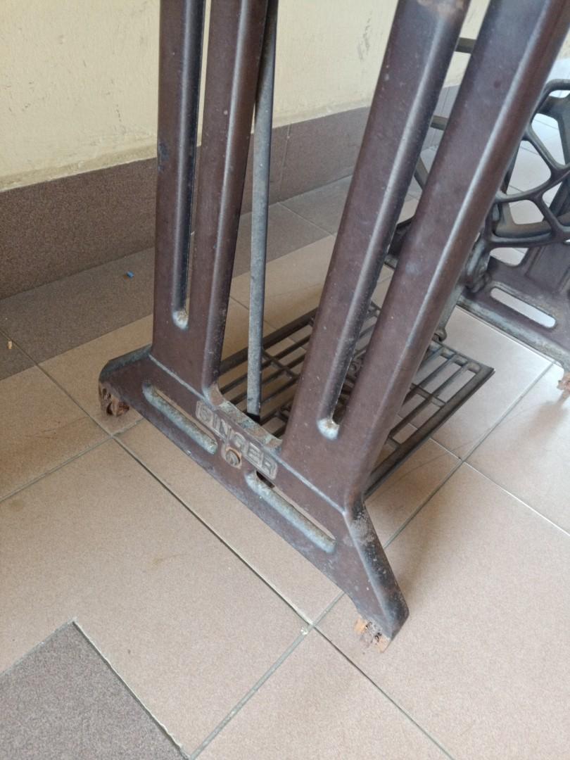 Vintage Singer sewing legs table, Hobbies & Toys, Memorabilia ...