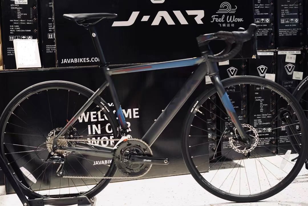 2022 JAVA RONDA 18s 一體把 碟剎 鋁合金 公路車 送水架前後蛙燈, 運動產品, 單車及配件, 單車 - Carousell