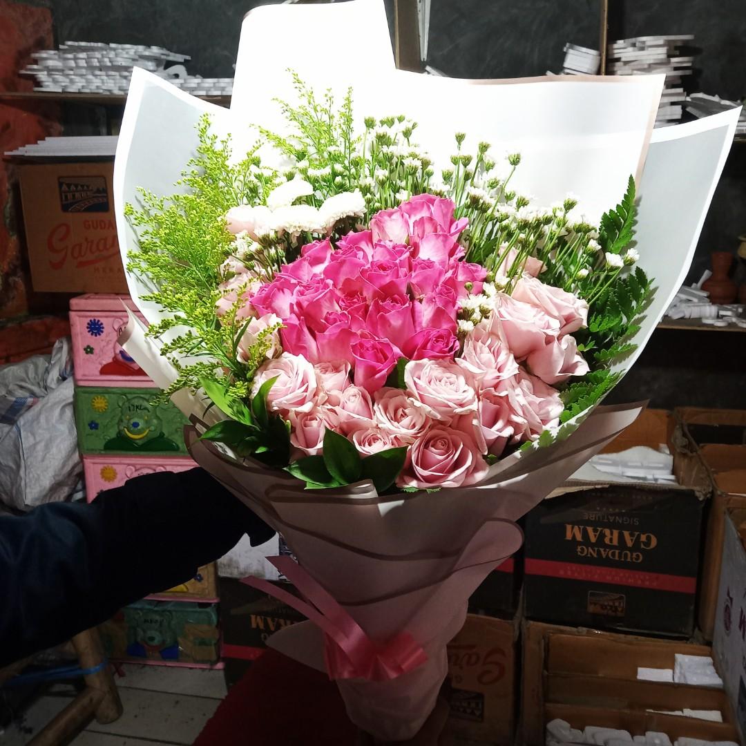 Buket bunga mawar asli dan segar cimahi bandung, Perkebunan di Carousell
