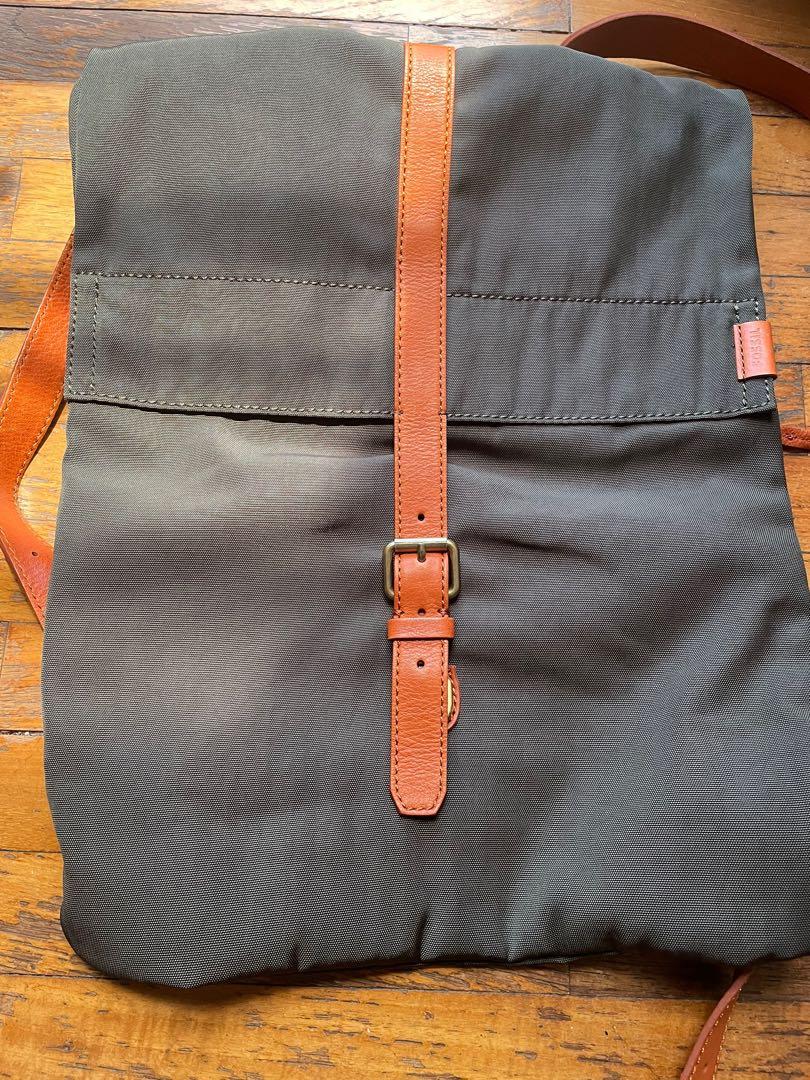 Fossil backpack, Men's Fashion, Bags, Backpacks on Carousell