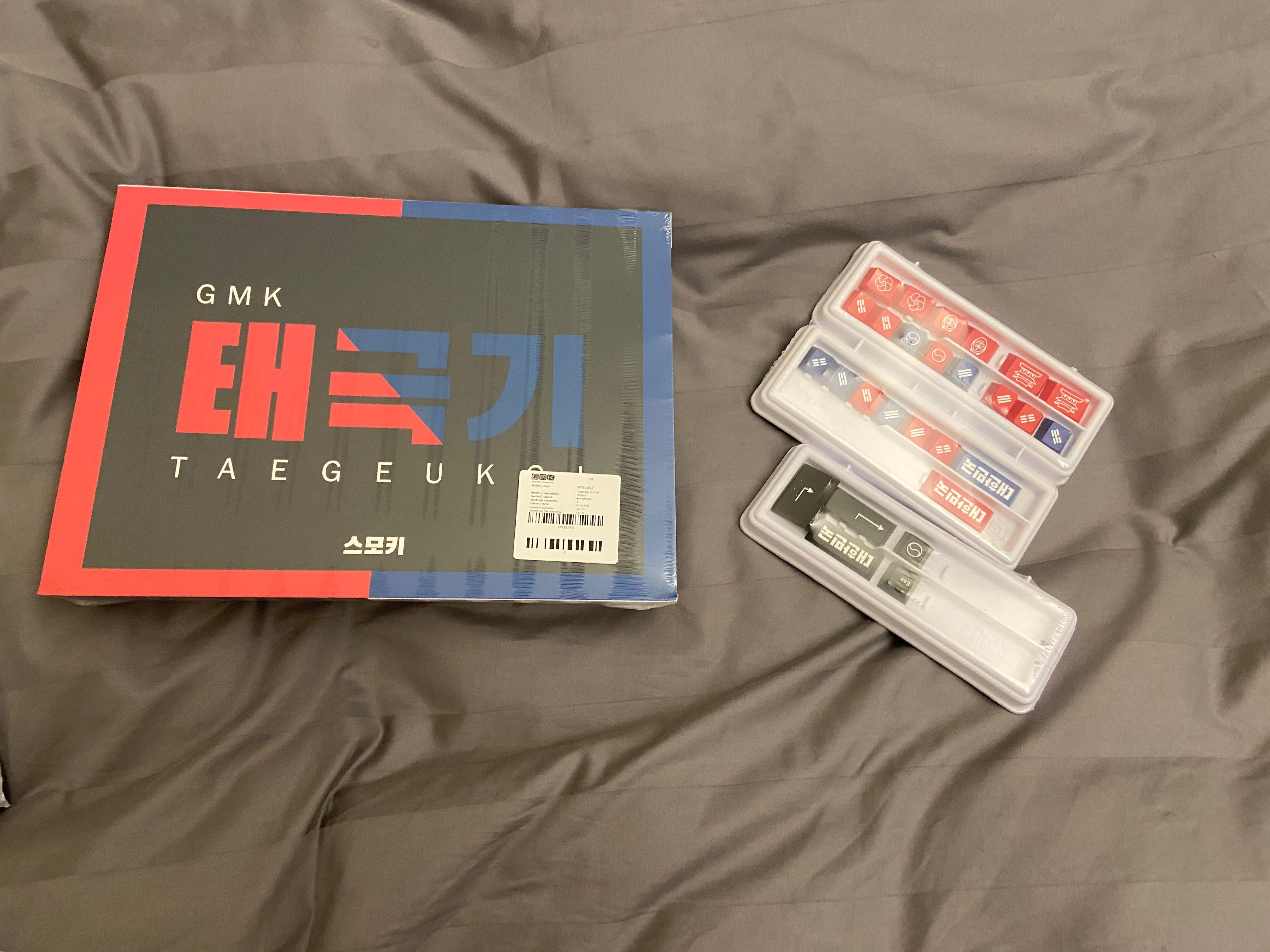 GMK Taegeukgi Base Kit + Novelties + Black Days Keycaps BNIB, 電腦＆科技, 電腦 ...