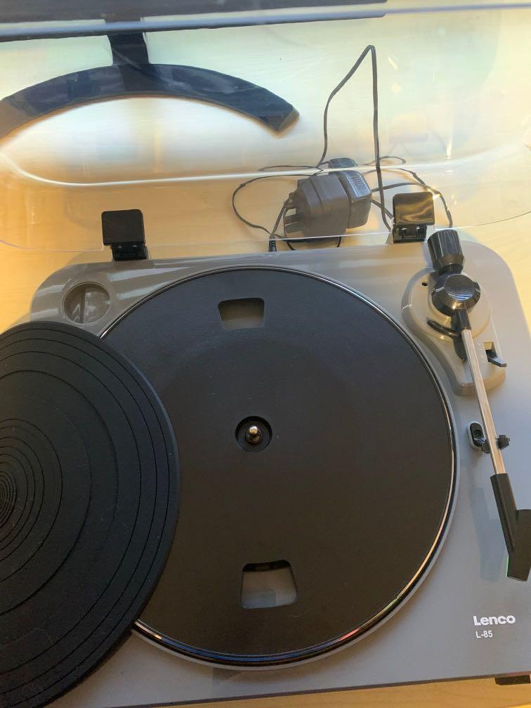 Lenco Turntable L85, Audio, Other Audio Equipment on Carousell