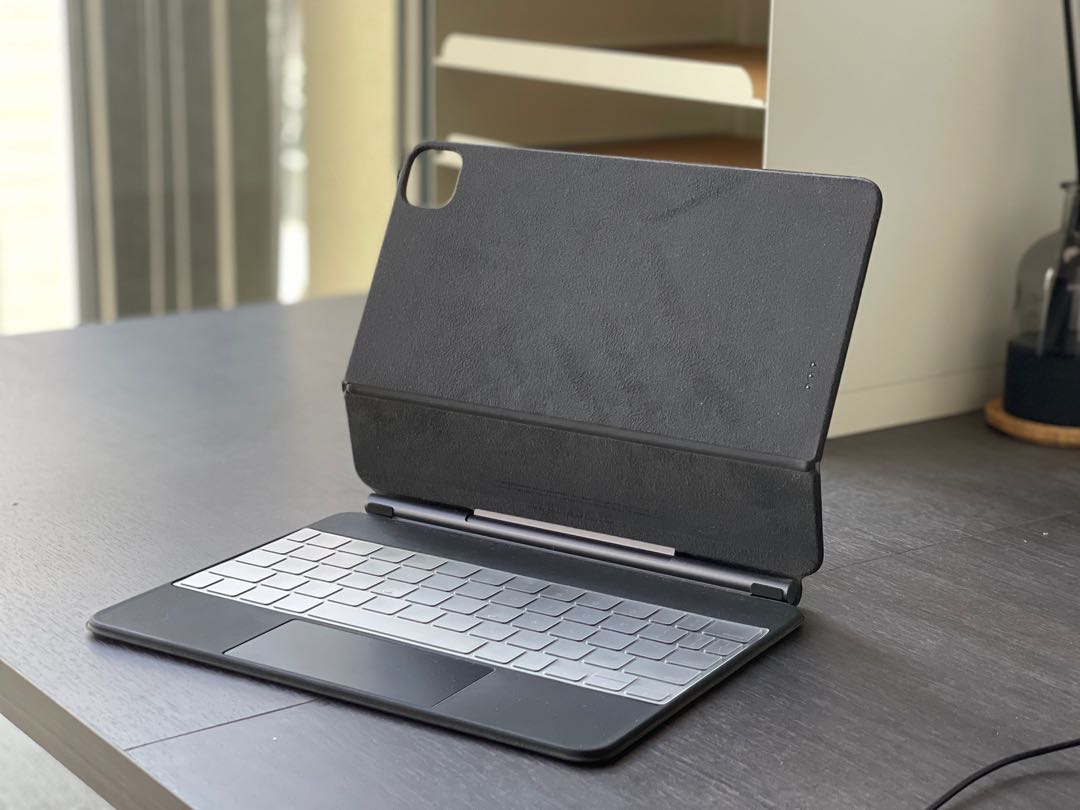 Magic keyboard 11 inch, Computers & Tech, Laptops & Notebooks on Carousell