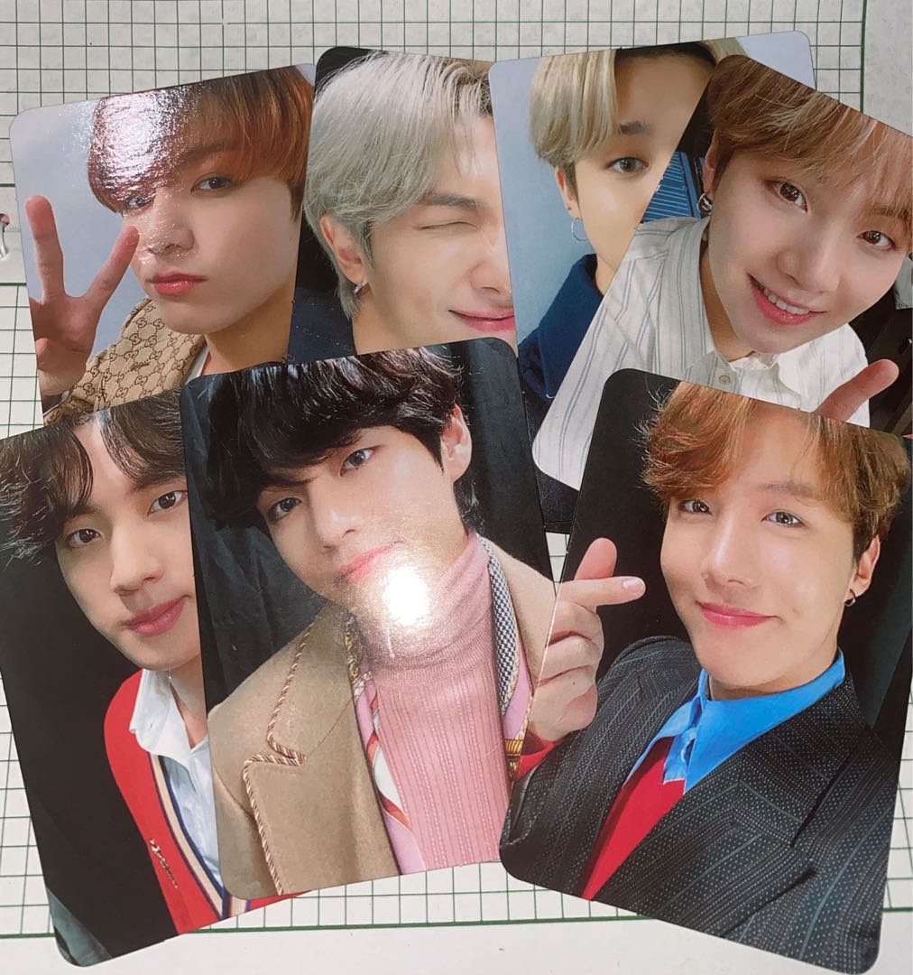 Map of the Soul Army Bomb Photocards, Hobbies & Toys, Memorabilia ...