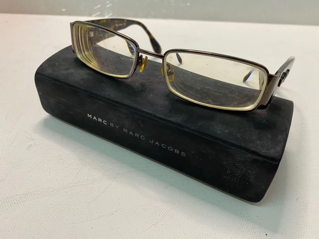 Marc Jacob Frame, Men's Fashion, Watches & Accessories, Sunglasses ...