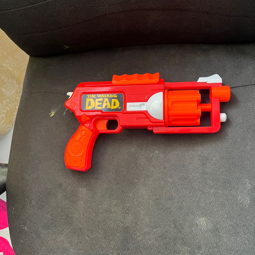 Air warriors Walking Dead Toy Revolver Gun , Hobbies & Toys, Toys ...