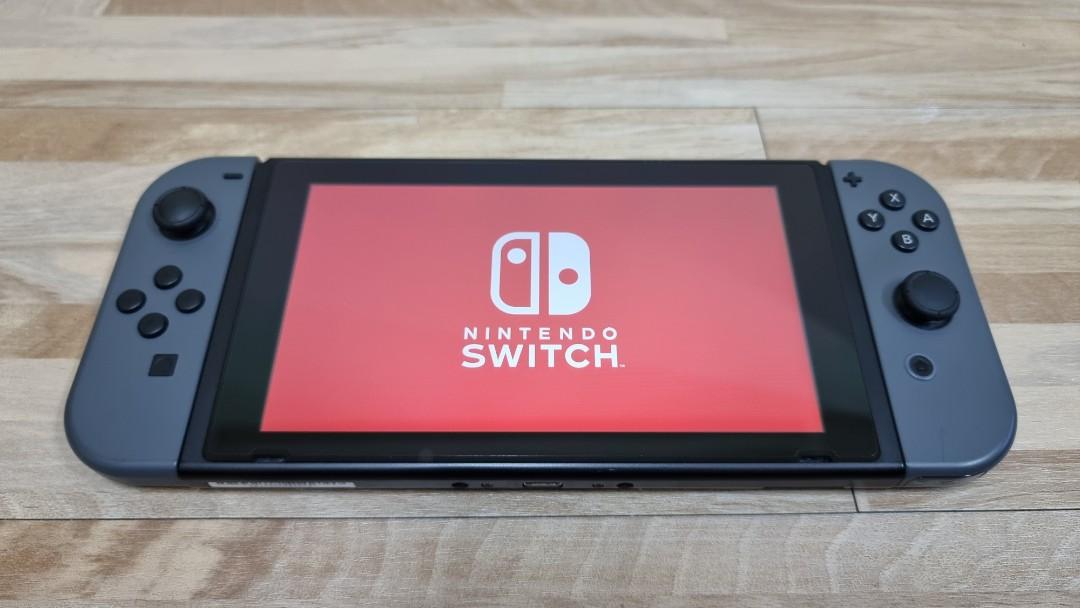 Nintendo Switch 1st Gen Full Set (Used) + Travel Pack + Freebies, Video ...