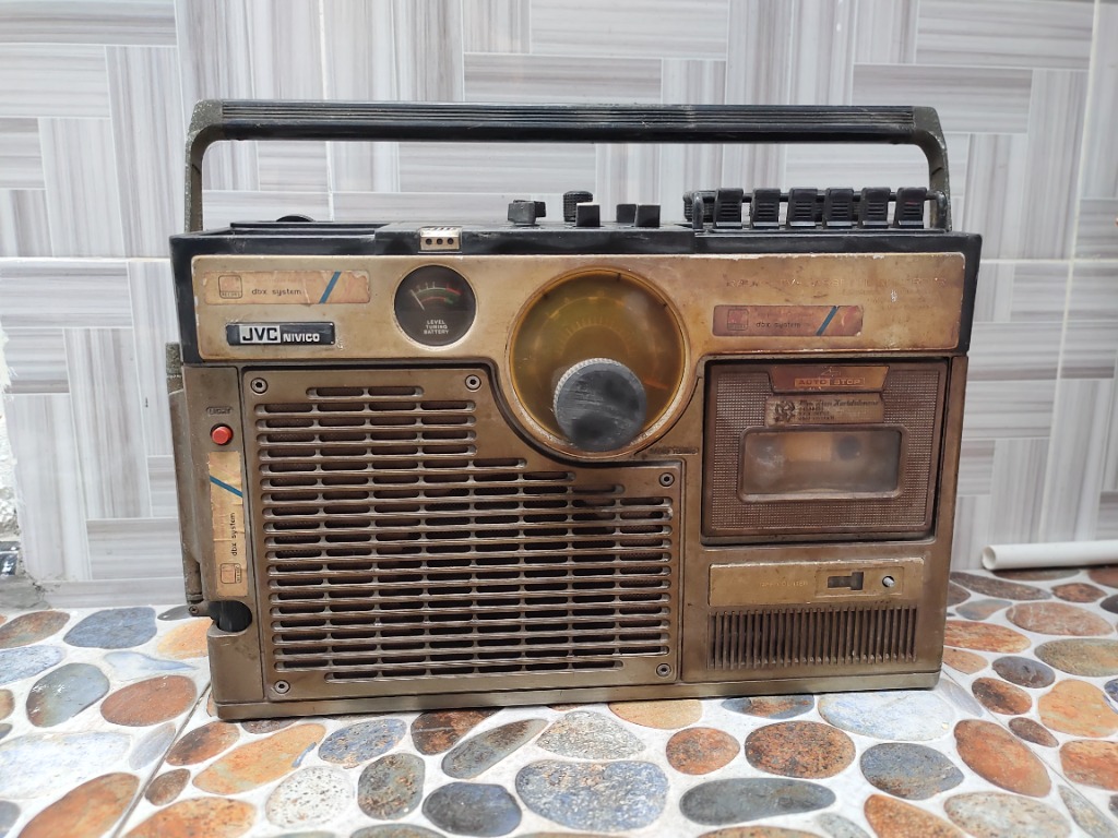 Radio Lawas Kuno Jadul Antik, Antik, Furnitur di Carousell