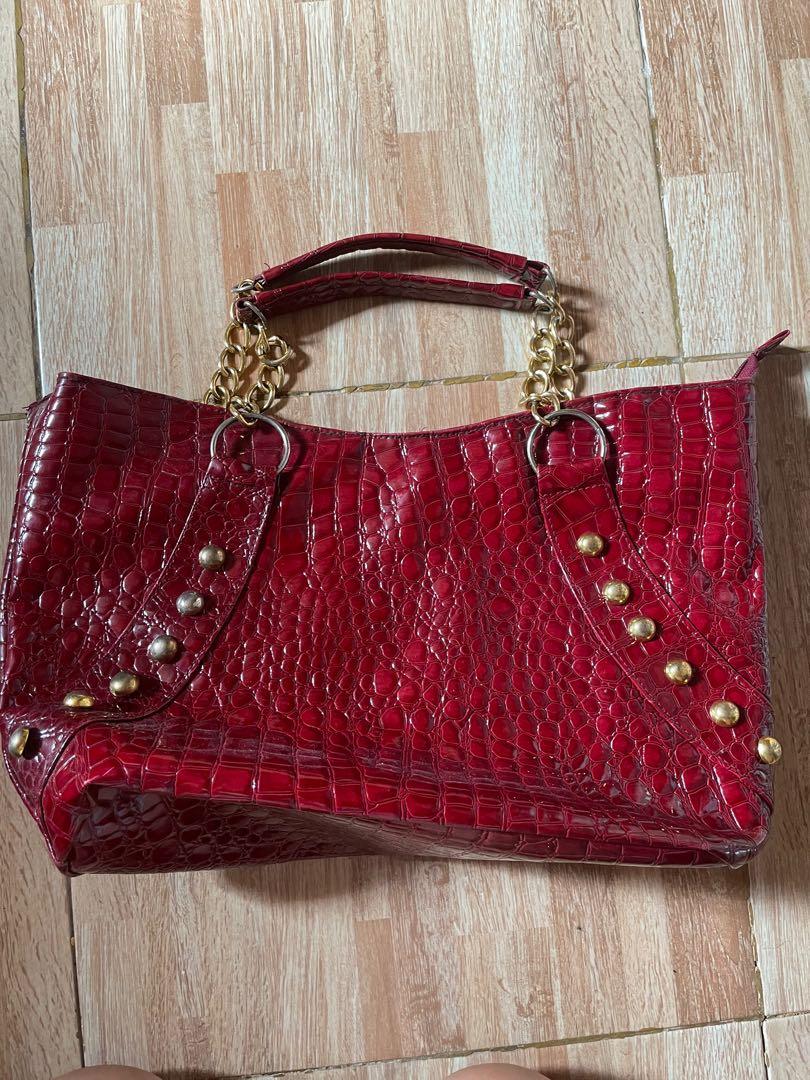 Red croc bag, Women's Fashion, Bags & Wallets, Shoulder Bags on Carousell