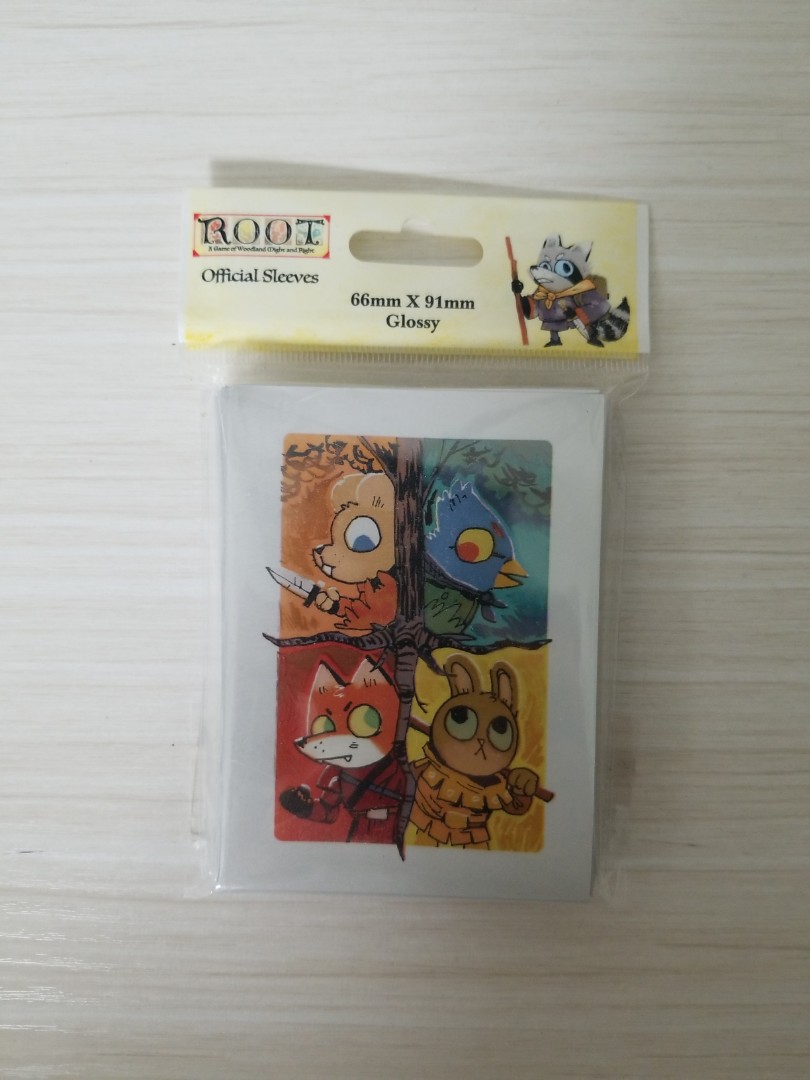 Root 專用 glossy cardsleeves 透明卡套, 興趣及遊戲, 玩具 & 遊戲類 - Carousell