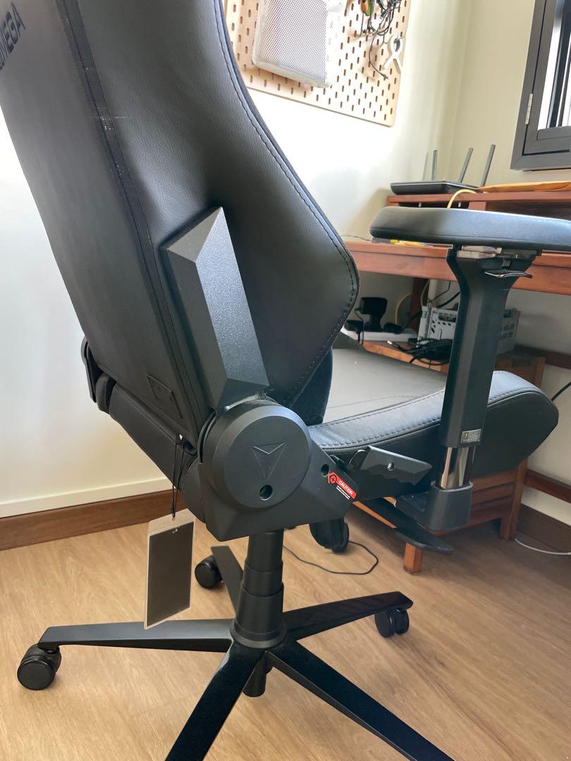 Secretlab OMEGA 2020 Black, Furniture & Home Living, Furniture, Chairs ...