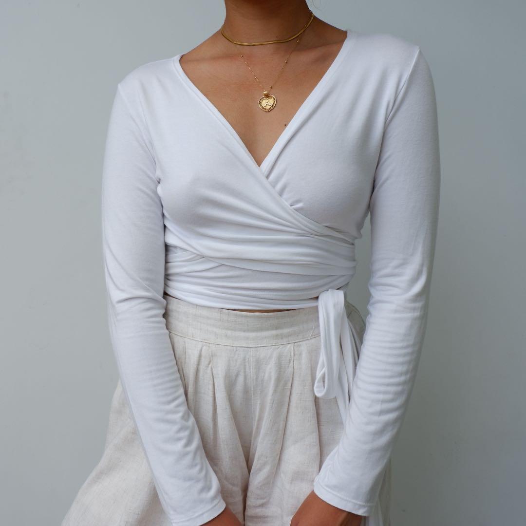 Simple white longsleeve wrap around, Women's Fashion, Tops, Longsleeves ...