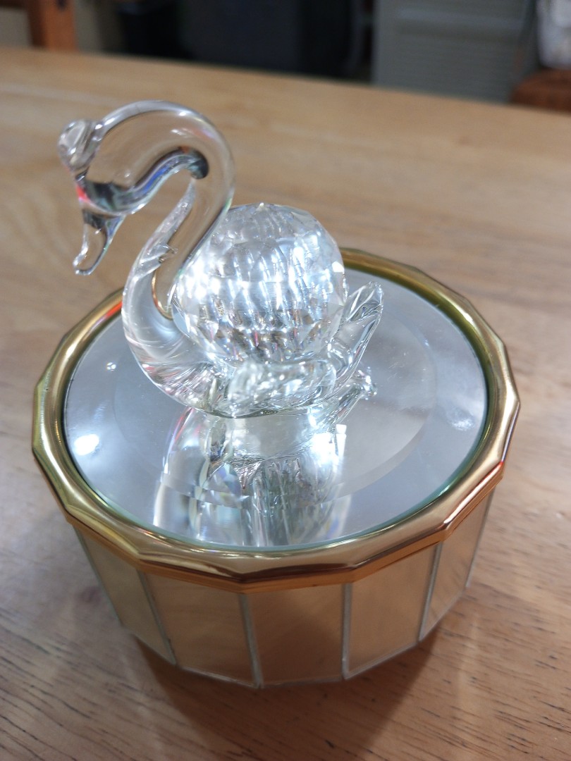 Swan Music box, Hobbies & Toys, Memorabilia & Collectibles, Vintage ...