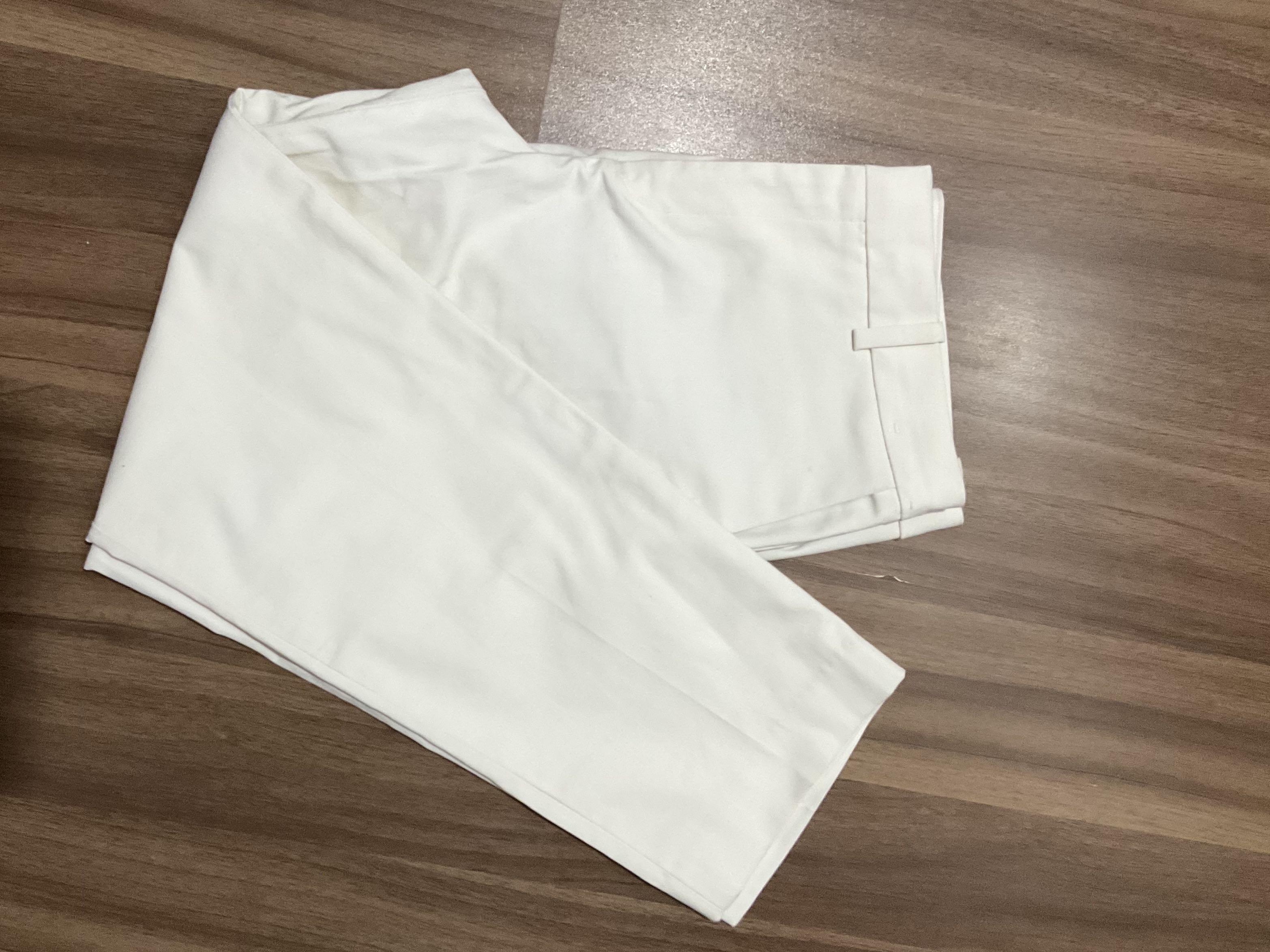 Uniqlo white square pants, Women's Fashion, Bottoms, Jeans on Carousell