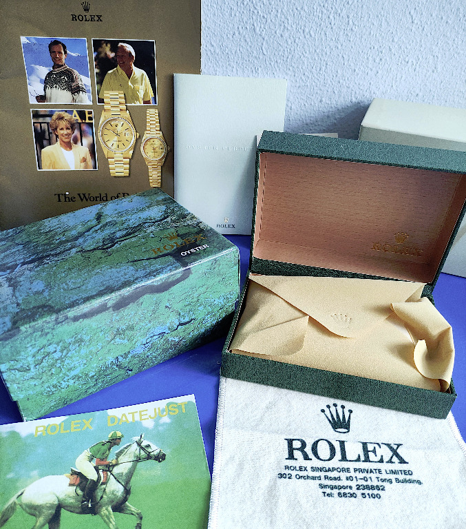 Vintage Rolex Oyster Box Pre-1990, Luxury, Watches on Carousell