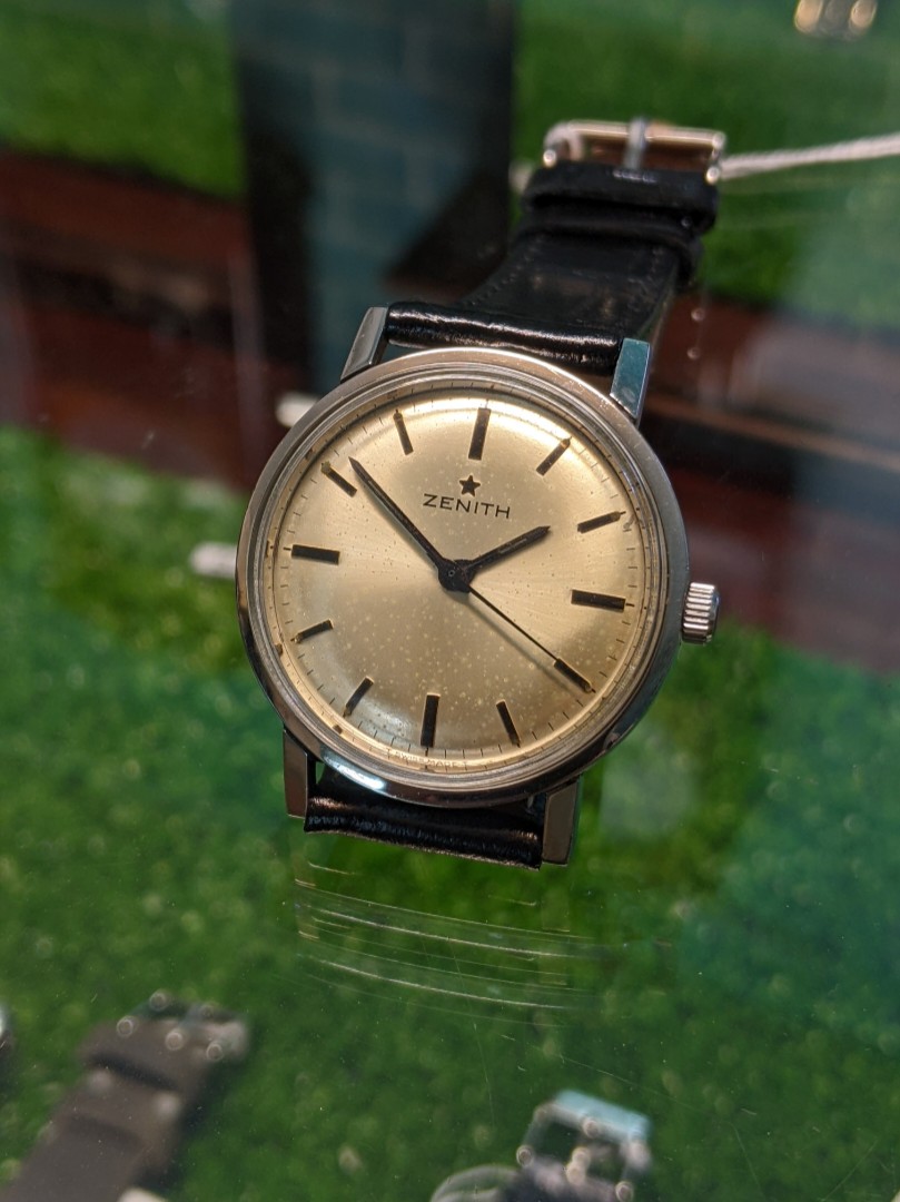 ZENITH 17 JEWELS HAND WINDING WATCH, Luxury, Watches on Carousell
