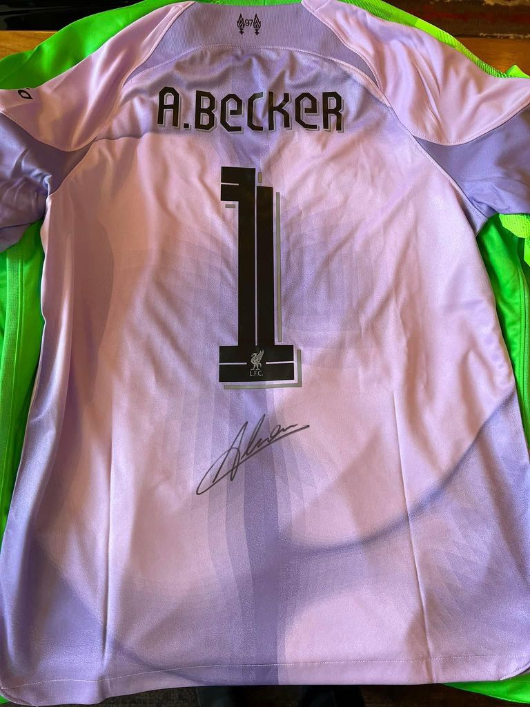 Back signed Alisson Becker 2022-2023 GK shirt, Hobbies & Toys ...