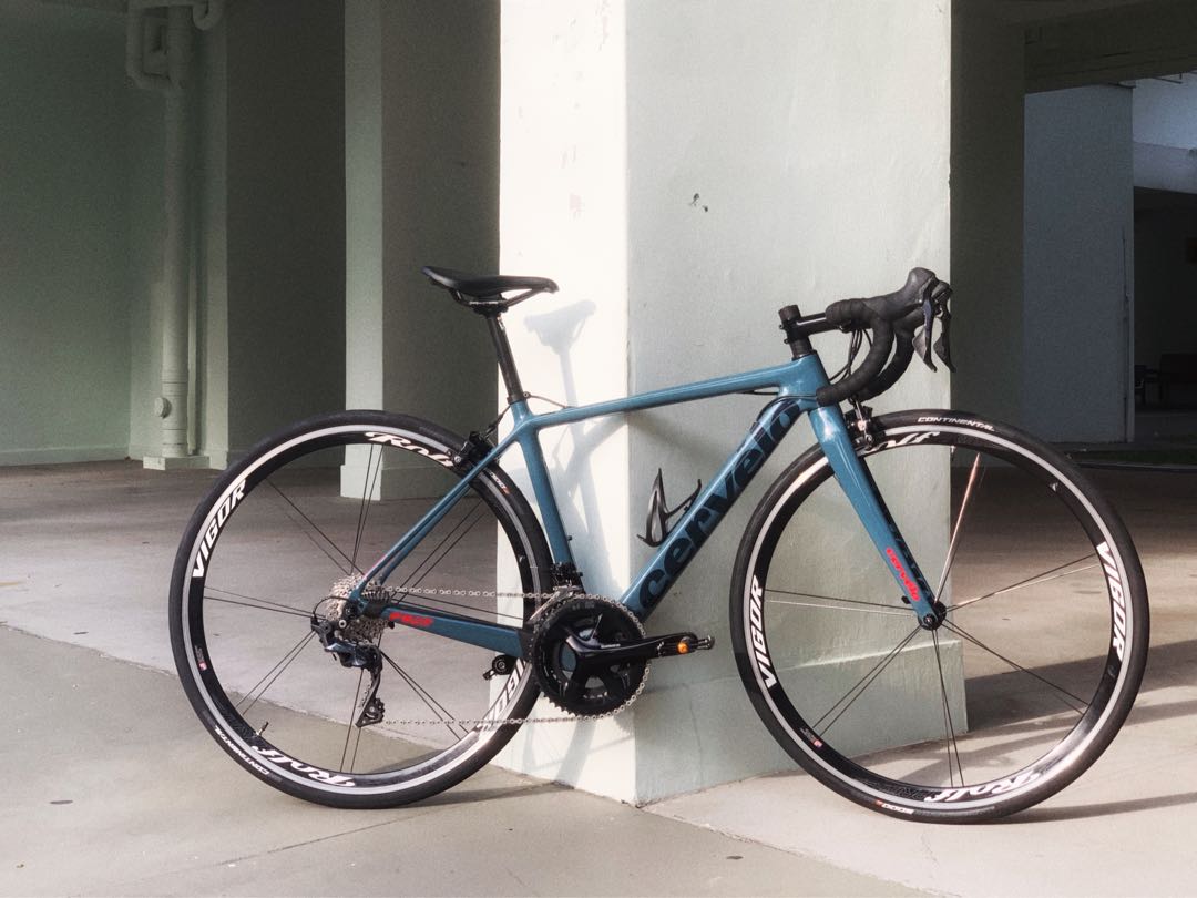 Cervelo R2 Ultegra + 105 carbon road bike, Sports Equipment, Bicycles ...