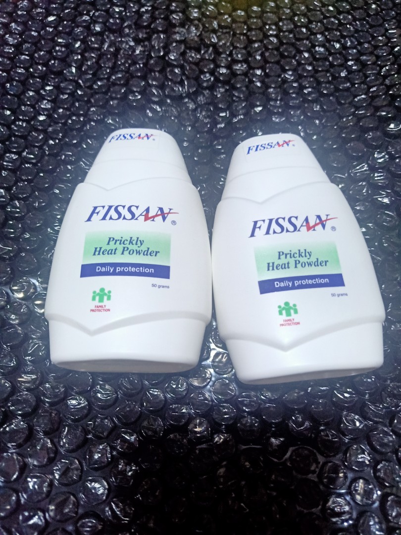 Fissan Pricky Heat Powder, Beauty & Personal Care, Bath & Body, Body ...