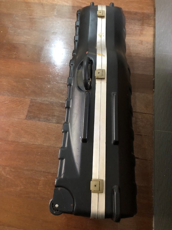 Hard case, Sports Equipment, Sports & Games, Golf on Carousell