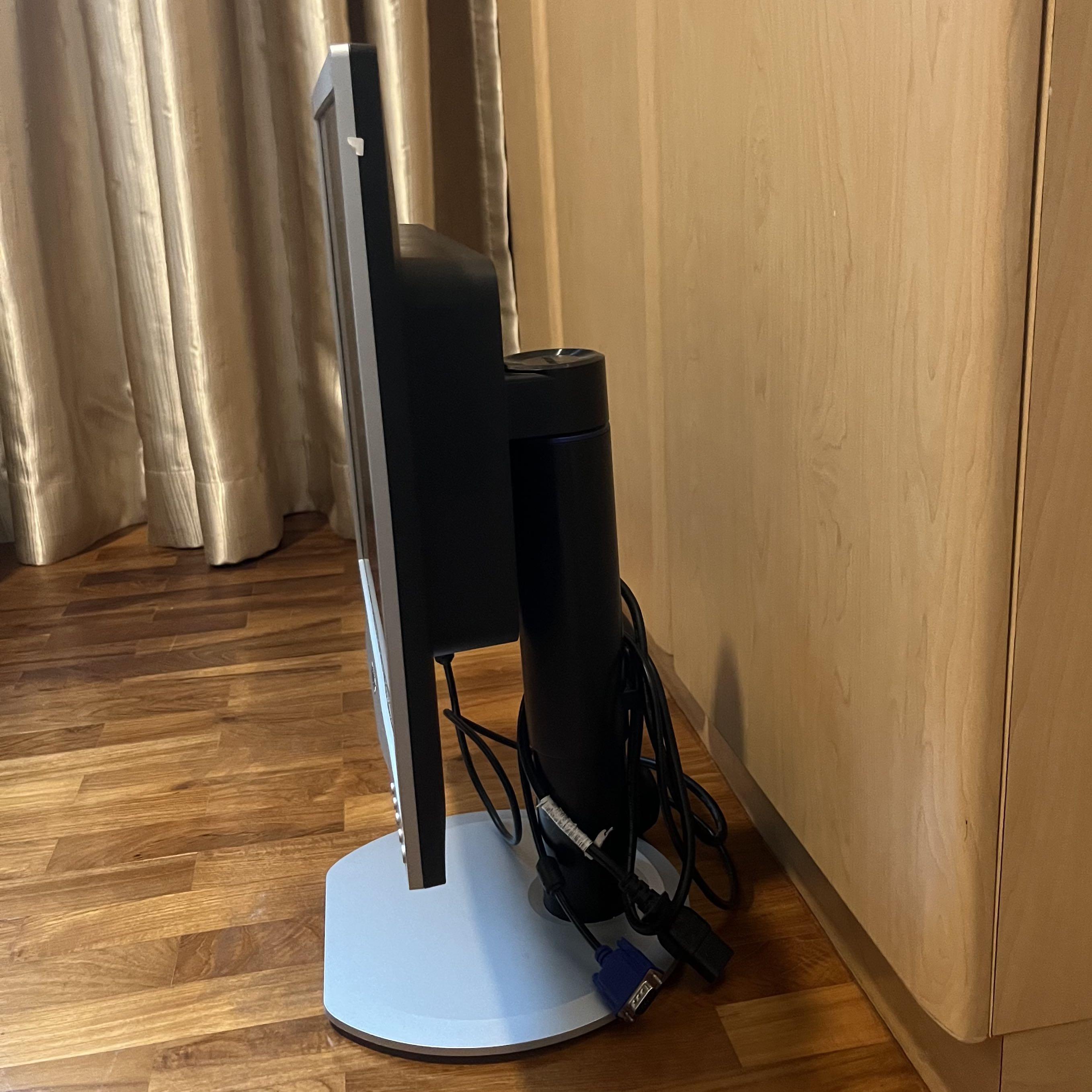 Phillips Desktop Monitor, Computers & Tech, Desktops on Carousell