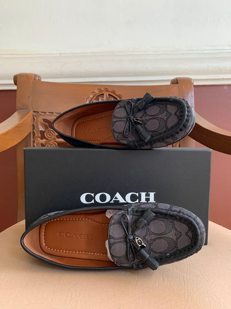 Sepatu Coach Women Shoes Monogram, Fesyen Wanita, Sepatu di Carousell