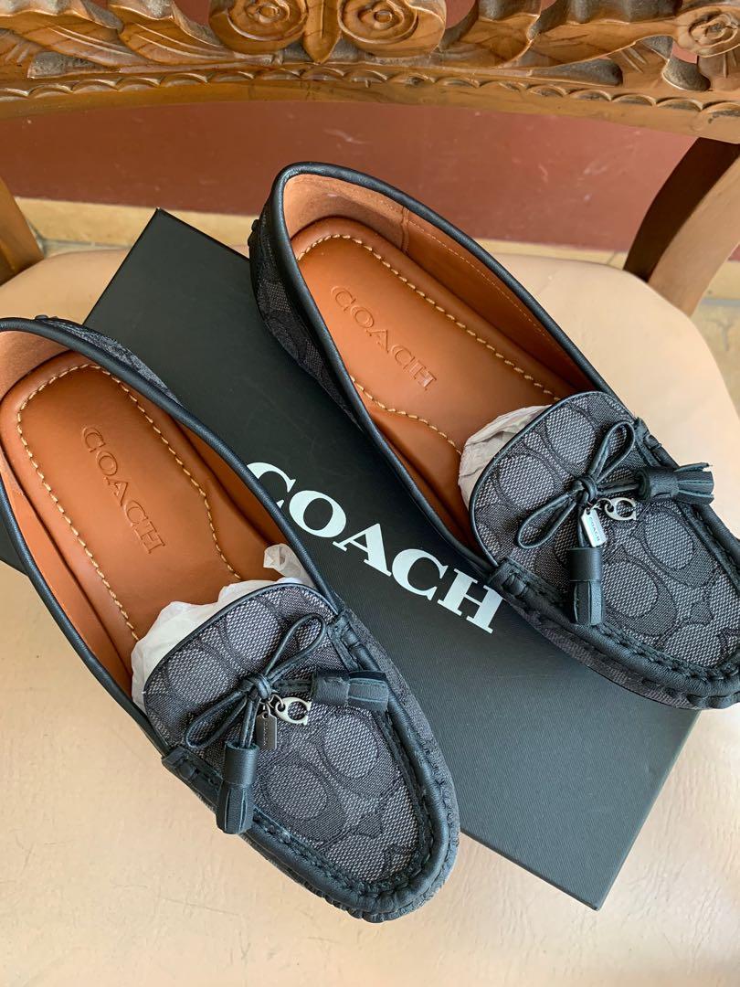Sepatu Coach Women Shoes Monogram, Fesyen Wanita, Sepatu di Carousell