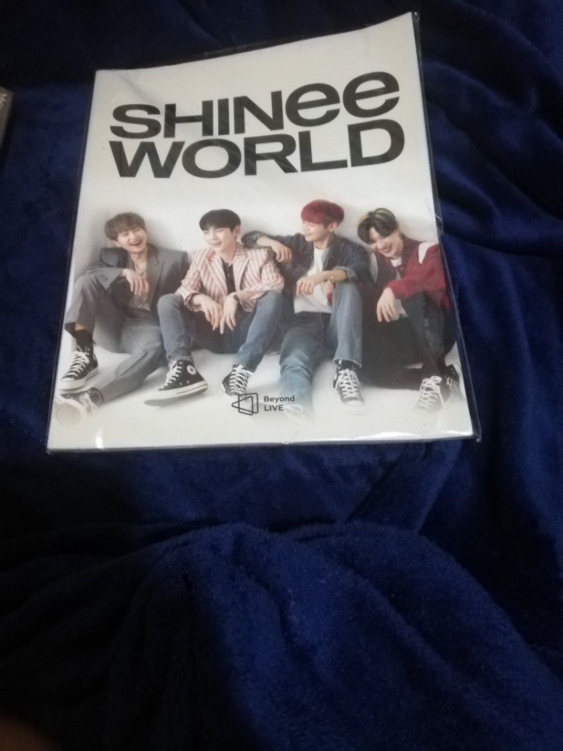 SHINee World Brochure, Hobbies & Toys, Memorabilia & Collectibles, K ...