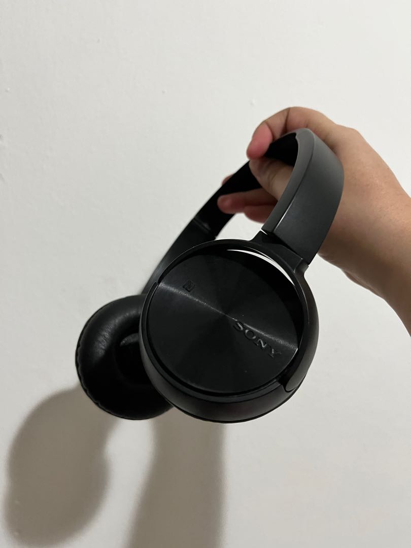 Sony MDR ZX 330 BT, Audio, Headphones & Headsets on Carousell