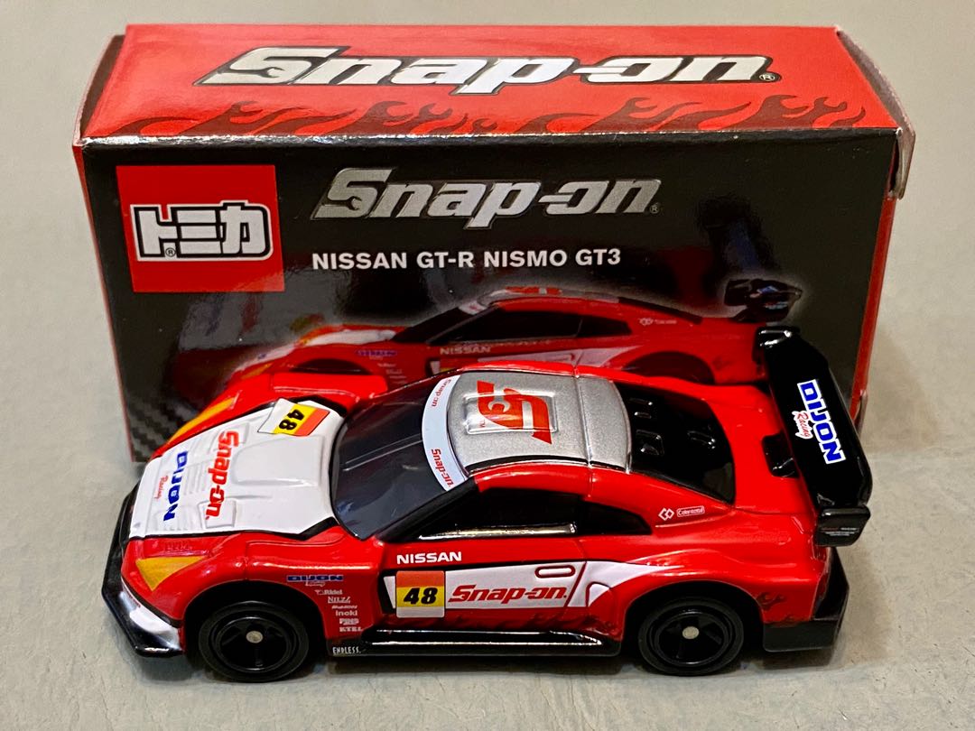 TOMICA SNAP-ON NISSAN GTR NISMO GT3, 興趣及遊戲, 玩具 & 遊戲類 - Carousell