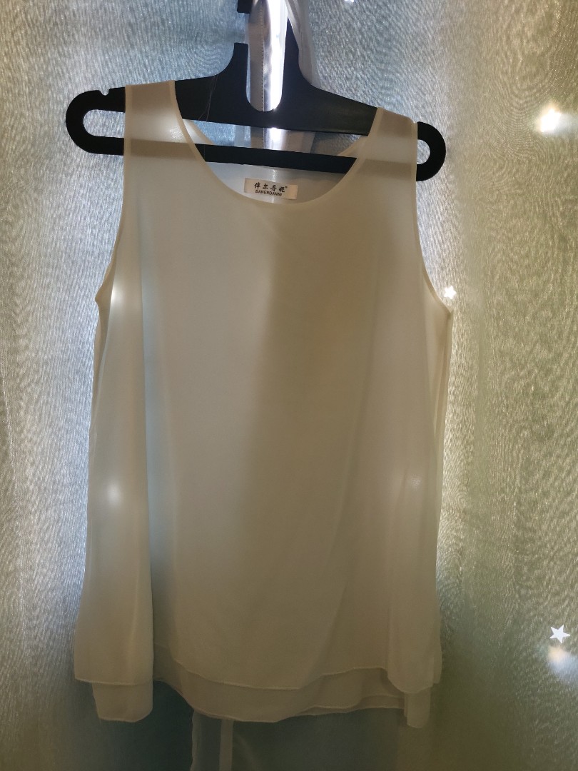 White soft top, Women's Fashion, Tops, Blouses on Carousell