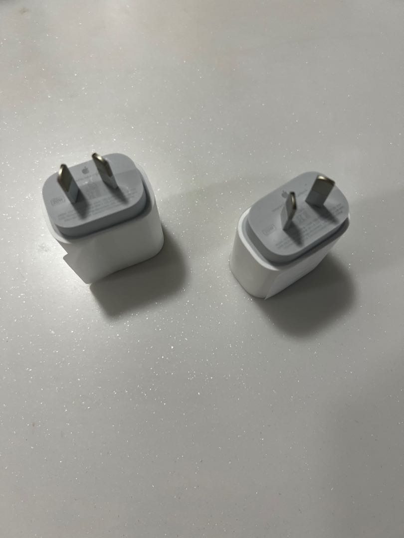 2 Apple 20W usb-c power adapter Australian plug, Mobile Phones ...