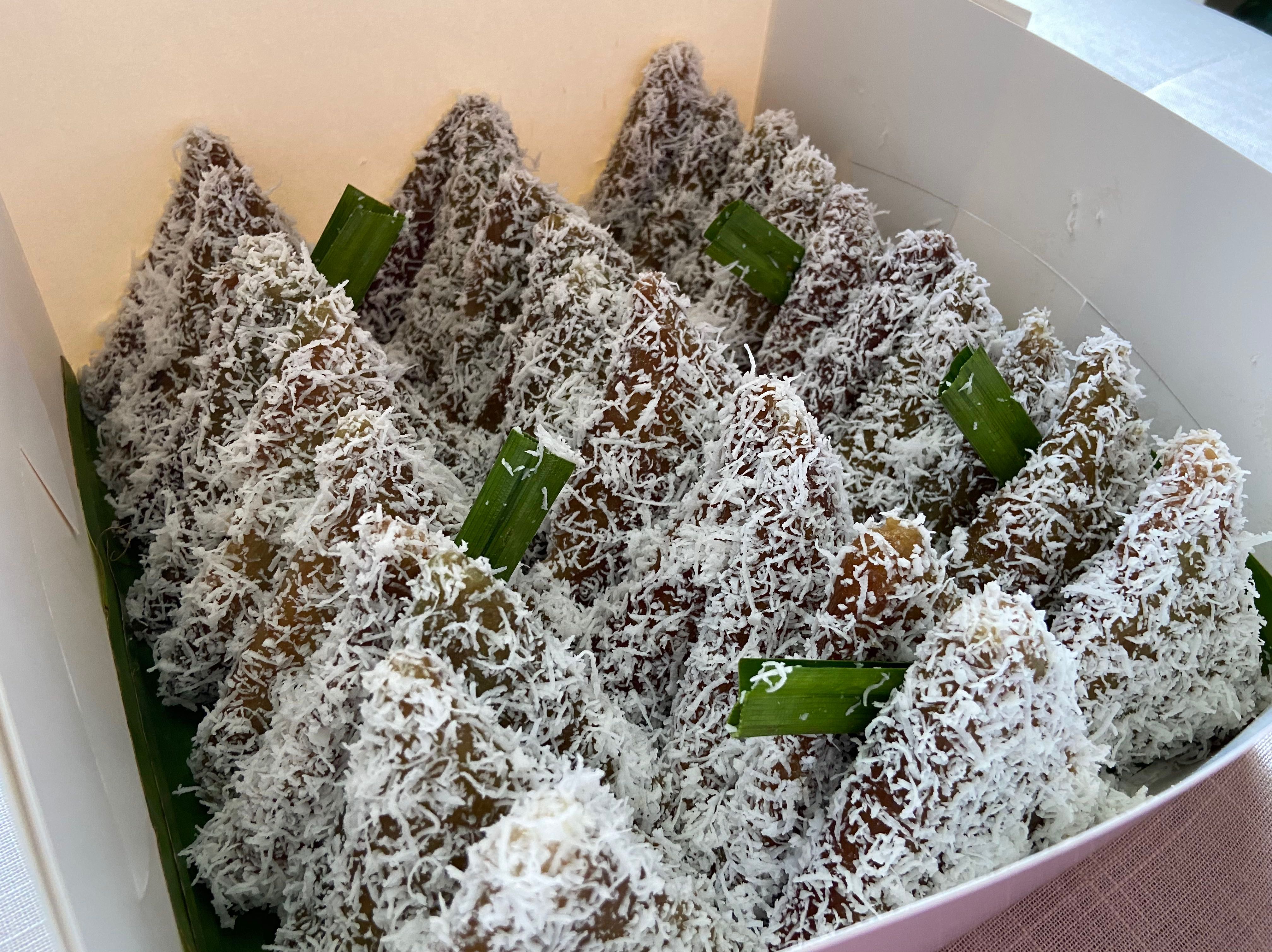 (Halal) Kueh Lopez , Food & Drinks, Homemade Bakes on Carousell