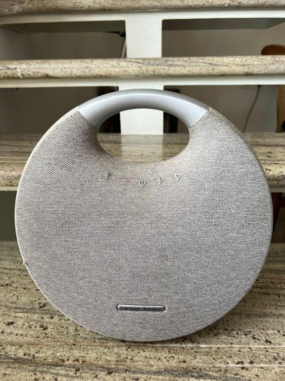 HARMAN KARDON _ONYX _6_ VERY MINIMUM USAGE _LOOKS QUITE NEW ...