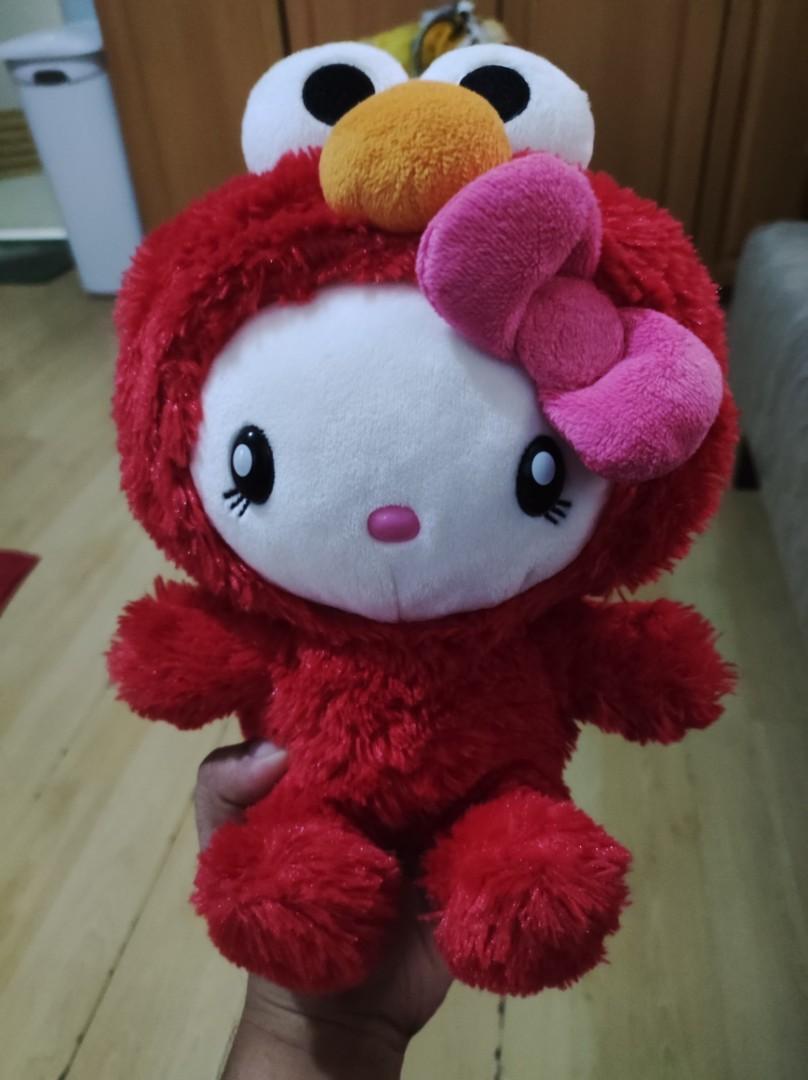 Hello kitty x Elmo USJ, Hobbies & Toys, Toys & Games on Carousell