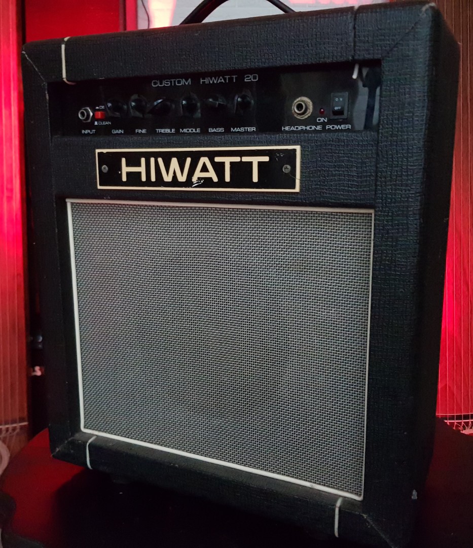 HIWATT 20 Guitar Amplifier (Used) (220 Converted), Hobbies & Toys ...