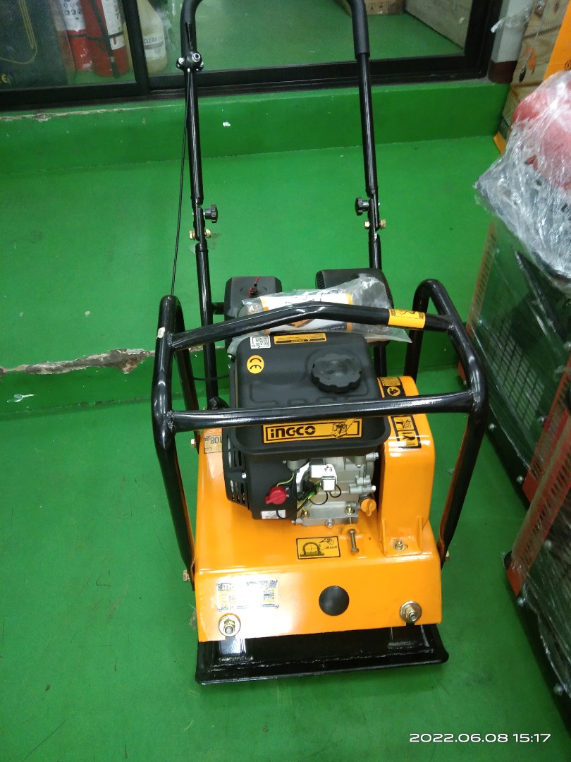 Ingco plate compactor, Commercial & Industrial, Construction Tools ...