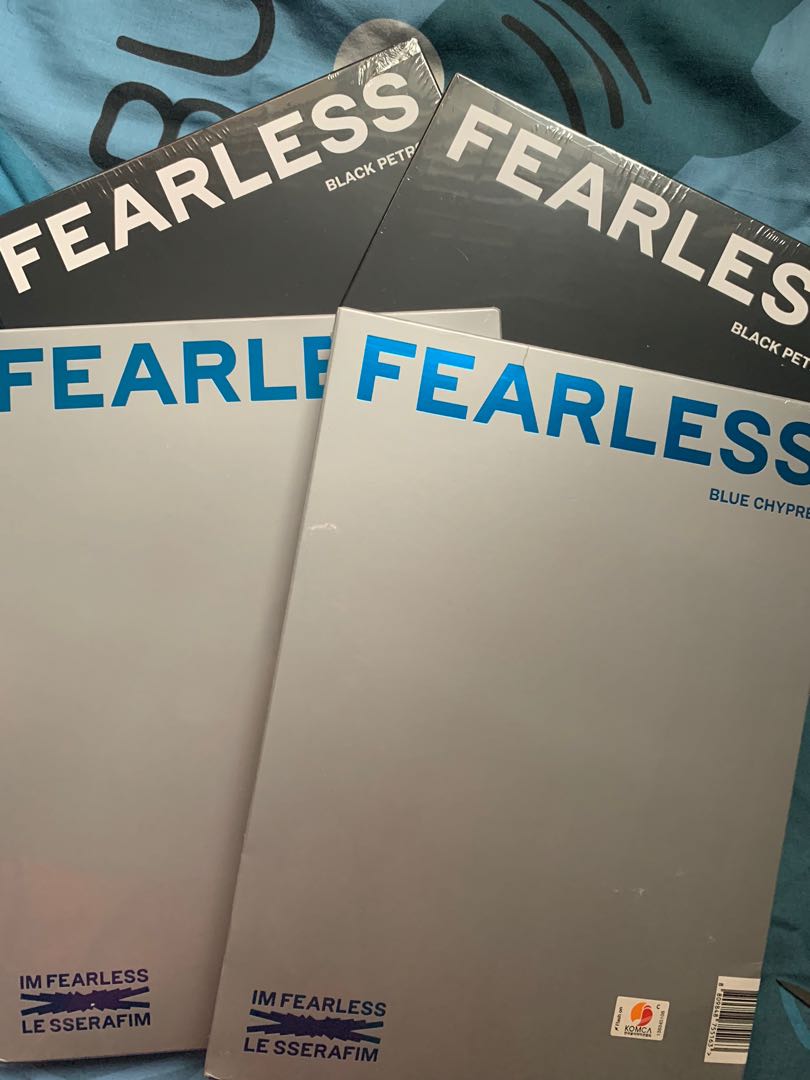 Lesserafim IM FEARLESS sealed albums, Hobbies & Toys, Memorabilia ...