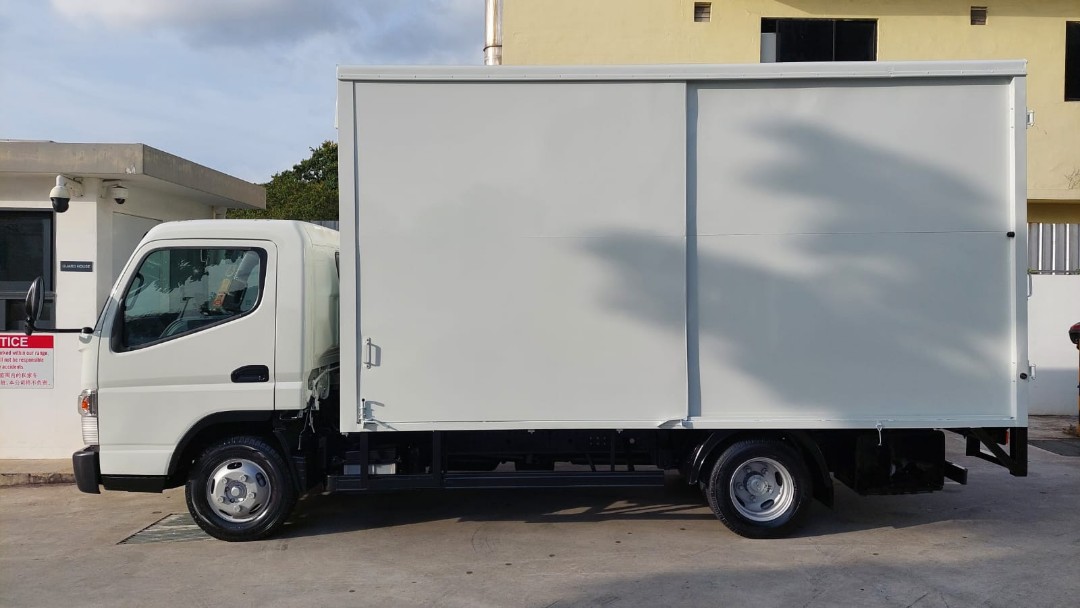 Mitsubishi 14FT Lorry for Rent, Cars, Commercial Vehicles, Rentals on ...