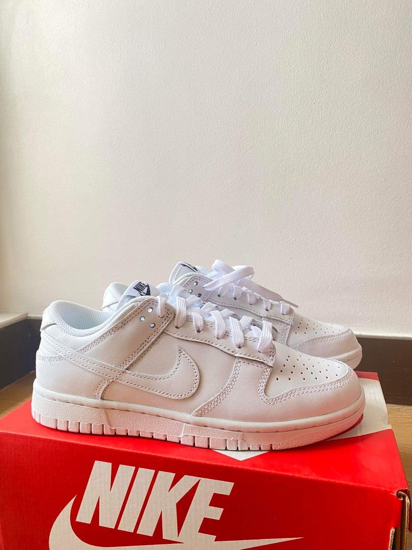 Nike Dunk Low Triple White Womens Size 7, Women's Fashion, Footwear ...