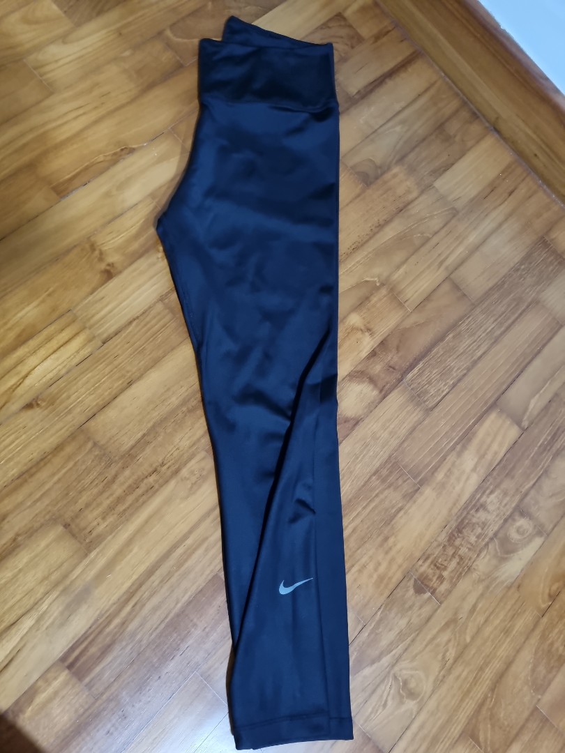 Nike tights, Women's Fashion, Activewear on Carousell