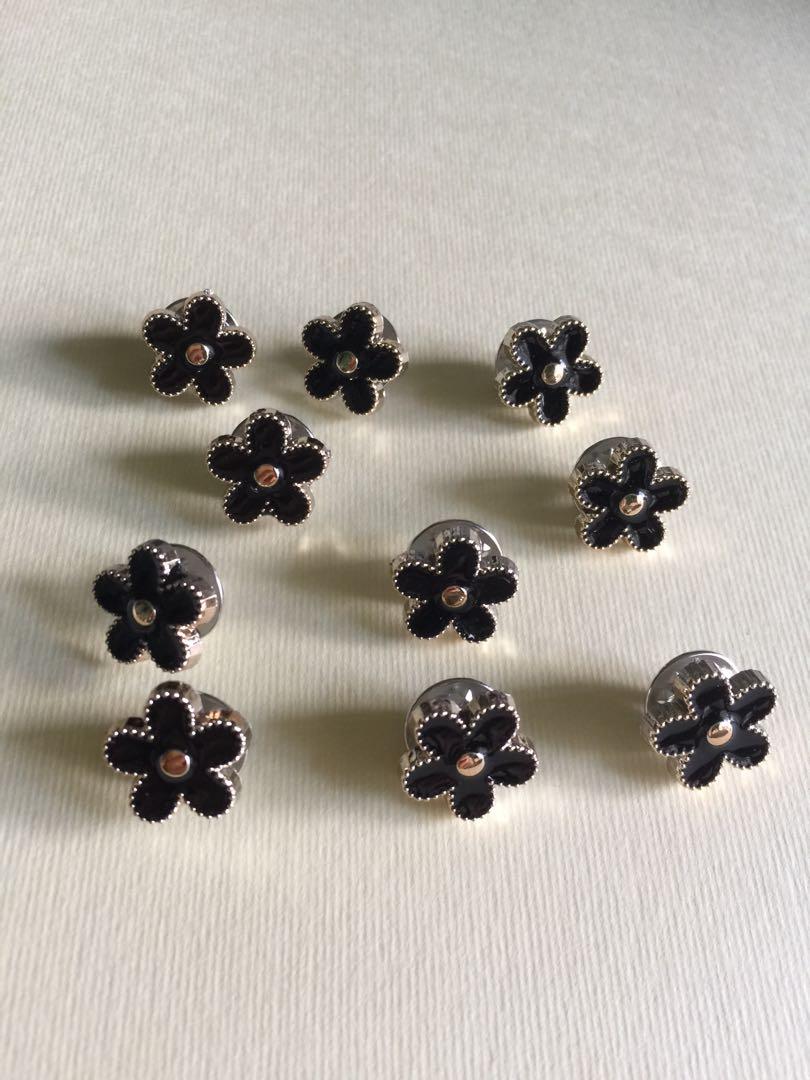 Safety pin/ Butang Baju Melayu, Women's Fashion, Watches & Accessories ...